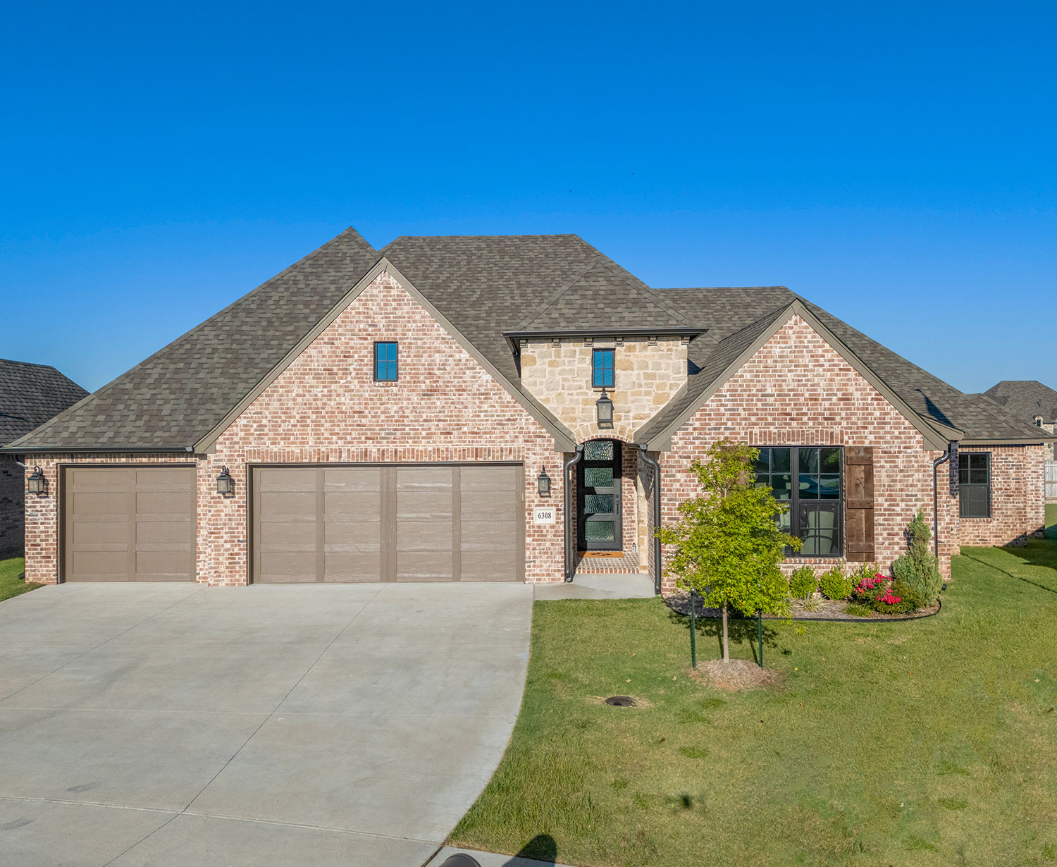 Whiskey Ridge | Executive Homes